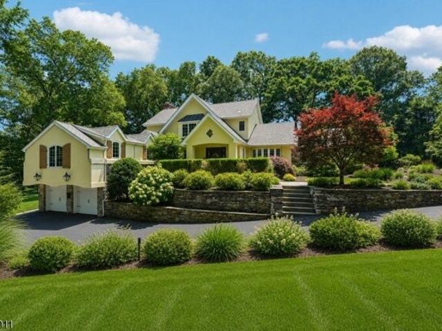 Fairview Pl, Wyckoff, Home For Sale