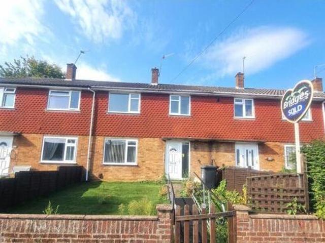 Fairview Road, 3 Bedroom Terraced