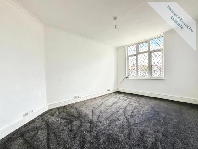 Falconwood Parade Welling DA16 3 bed maisonette to rent £1,800 pcm £415 pw