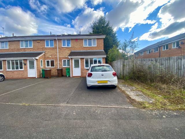 Falcon Close, Nottingham NG7, 3 bed shared accommodation to rent, £1,794 pcm | PrimeLocation