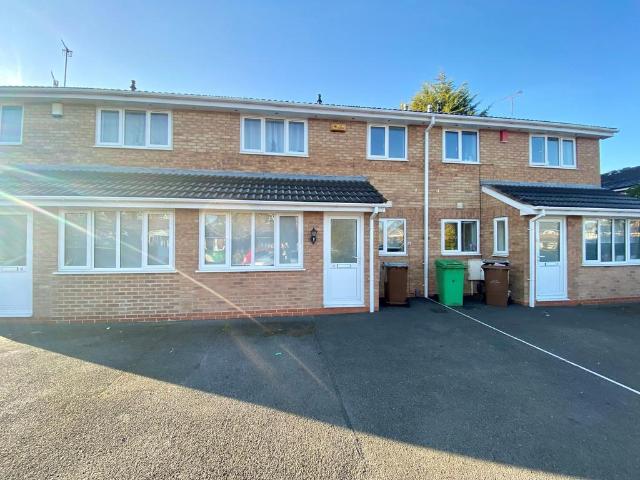 Falcon Close, Nottingham, NG7 3 bed property to rent £1,794 pcm £414 pw