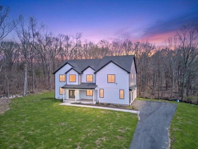 Falcon Dr, Shrewsbury, Home For Sale