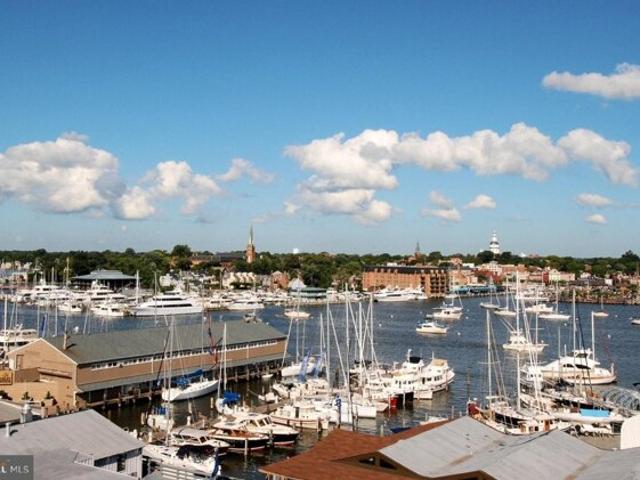 Falcon Nest Ct, Arnold, Condo For Sale