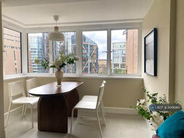 Falcon Point, London, SE1 2 bed flat to rent £3,300 pcm £762 pw