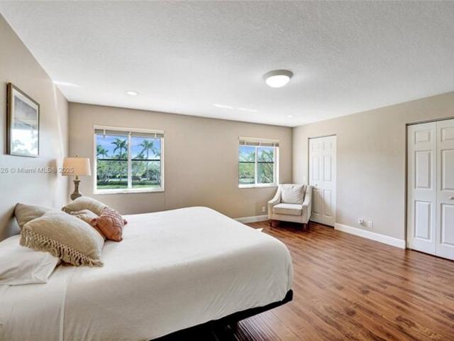 Falcon Ridge Cir, Weston, Home For Sale