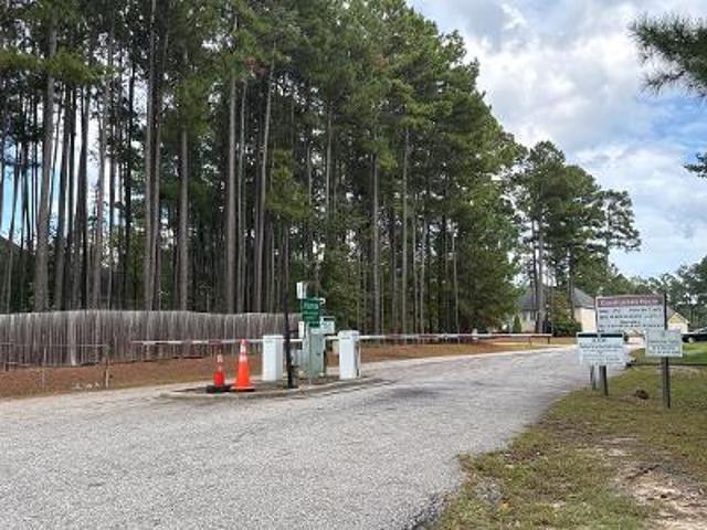 Falcon Ridge Dr