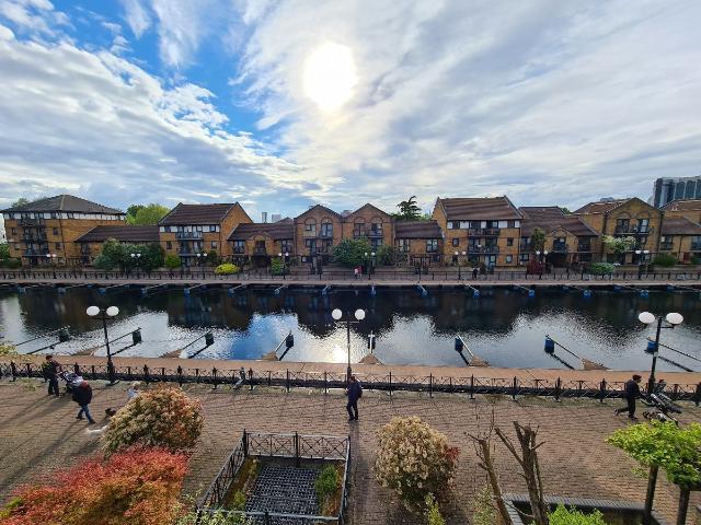 Falcon Way, London E14, 1 bed flat to rent, £1,750 pcm | PrimeLocation