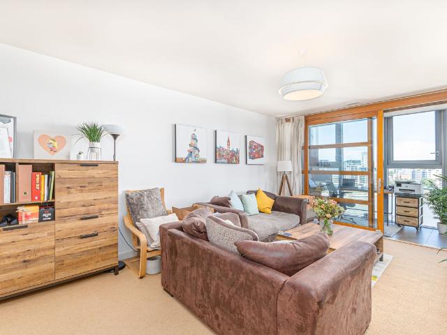 Falcon Wharf, Battersea SW11, 1 bed flat to rent, £3,000 pcm | PrimeLocation