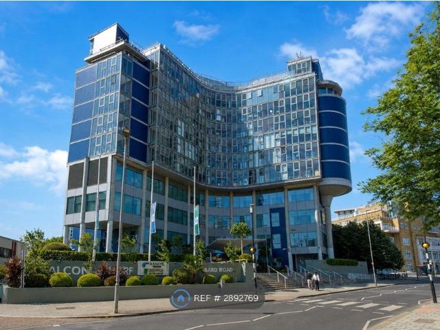 Falcon Wharf, London SW11, 2 bed flat to rent, £3,700 pcm | PrimeLocation