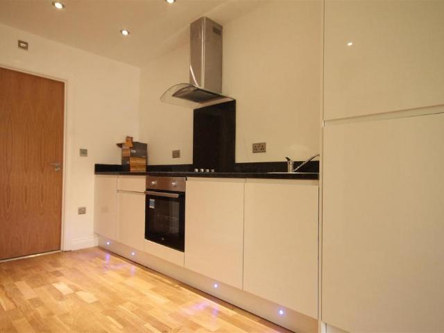 Falconars House, City Centre 1 bed apartment to rent £1,390 pcm £321 pw