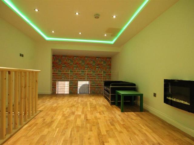 Falconars House, City Centre