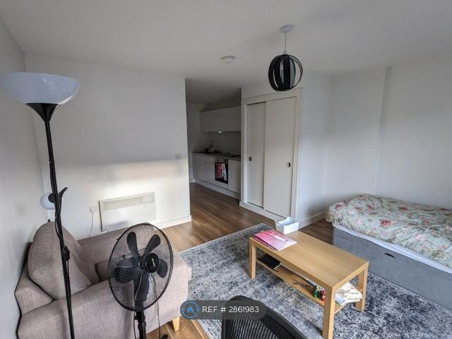 Falkner Street, Liverpool L8, Studio to rent, £800 pcm | PrimeLocation