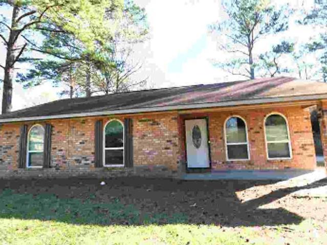 Fallen Oaks Dr