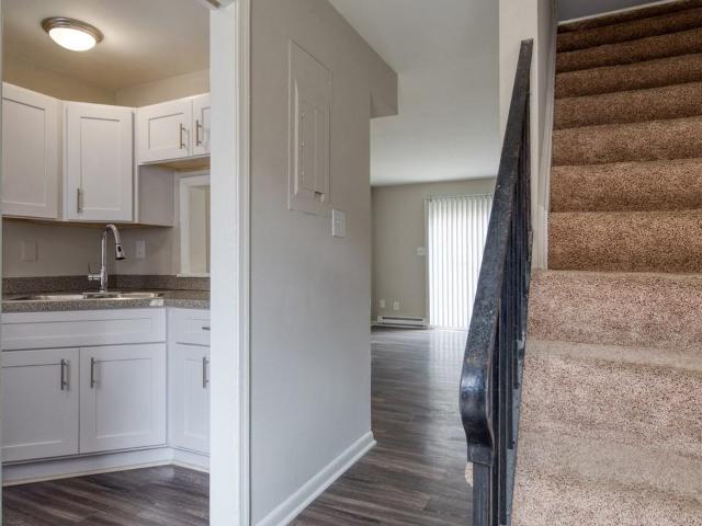 Falling Creek Apartments 1 Bedroom Apartment for Rent at 2530 Marina Dr, North Chesterfield, VA 23234