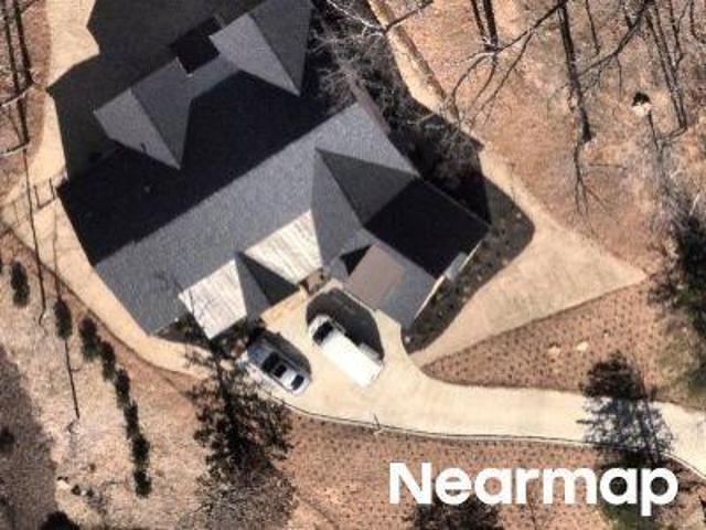Falling Leaf Dr