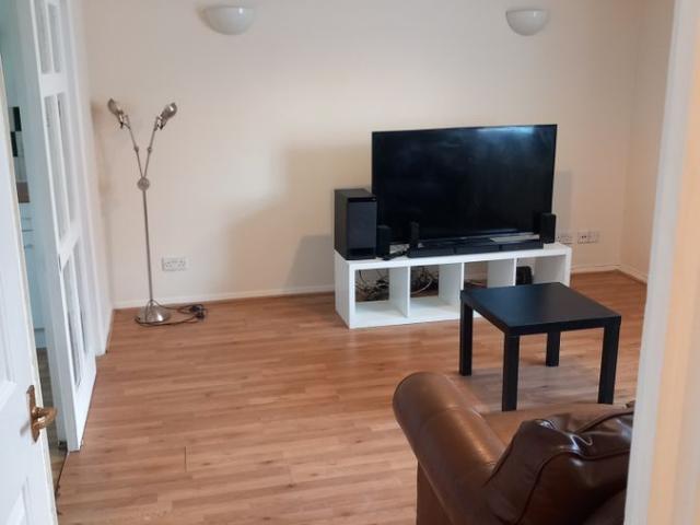 Fallowfield Drive, London N12, 1 bed flat to rent, £1,500 pcm | PrimeLocation