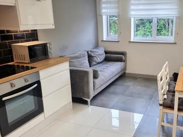 Fallowfield Loop, Manchester, M19 2FZ, United Kingdom | 4 bed apartment for rent #138261439 | Rentberry