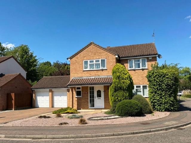 Fallowfield, Peterborough, PE2 4 bed property to rent £1,900 pcm £438 pw