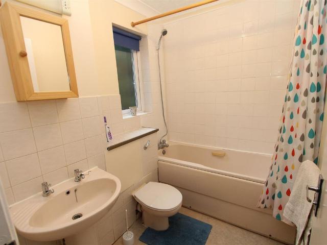 Fallowfield, Sittingbourne ME10, 1 bed terraced house to rent, £975 pcm | PrimeLocation