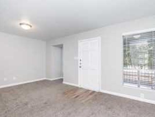 Falls of Maplewood Apartments 1 Bedroom Apartment for Rent at 9600 Glenfield Ct, Houston, TX 77096 Meyerland Area