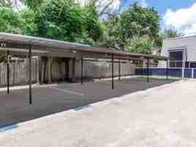 Falls of Maplewood Apartments 1 Bedroom Apartment for Rent at 9600 Glenfield Ct, Houston, TX 77096 Meyerland Area