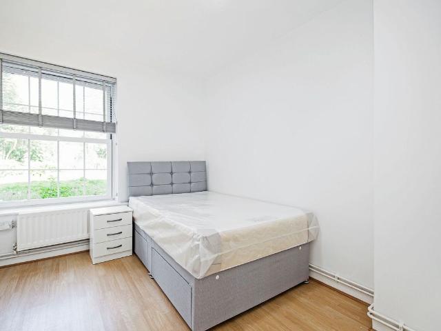 Falmouth Road, London SE1, 3 bed flat to rent, £2,899 pcm | PrimeLocation