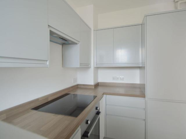 Falmouth Road, Whitworth House Falmouth Road SE1, 2 bed flat to rent, £2,100 pcm | PrimeLocation