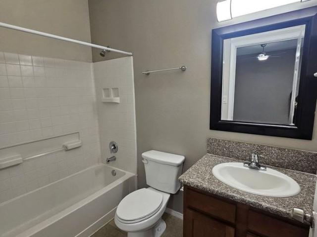 Faraday Apartments 2 Bedroom Apartment for Rent at 4322 4th St Nw, Albuquerque, NM 87107 Greater Gardner