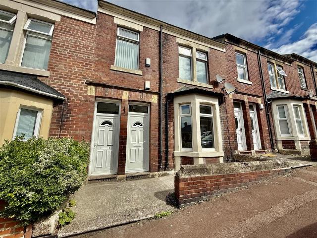 Faraday Grove, Bensham, Gateshead NE8, 2 bed flat to rent, £675 pcm | PrimeLocation