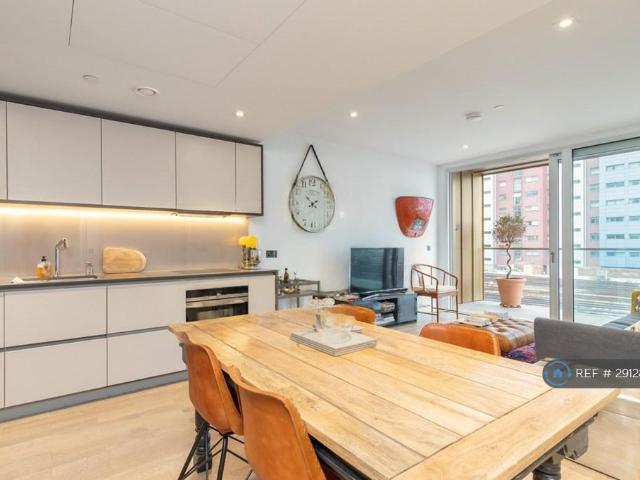 Faraday House, London, SW11 1 bed flat to rent £3,200 pcm £738 pw