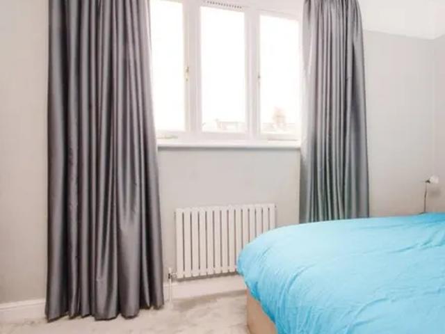 Faraday Road, London, SW19 8PA, United Kingdom | 2 bed house for rent #127638199 | Rentberry