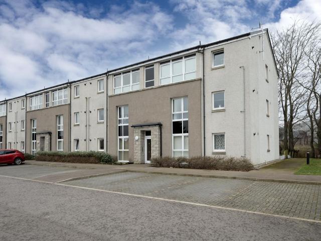 Farburn Place, Dyce, Aberdeen AB21, 2 bed flat to rent, £693 pcm | PrimeLocation