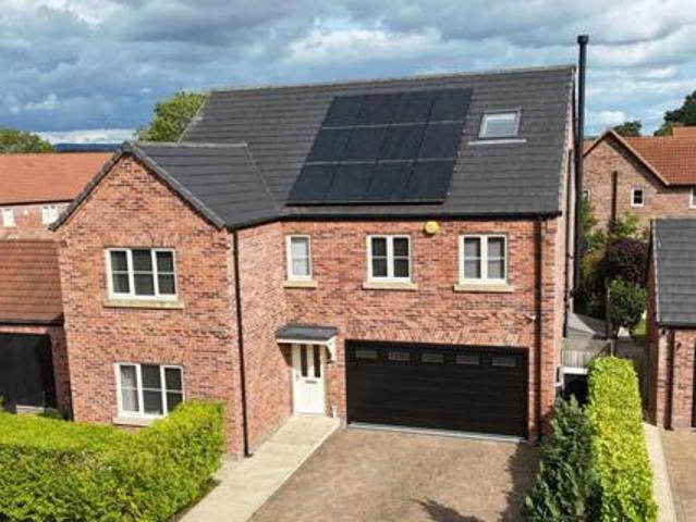 Farefield Close, Dalton, 5 Bedroom Detached