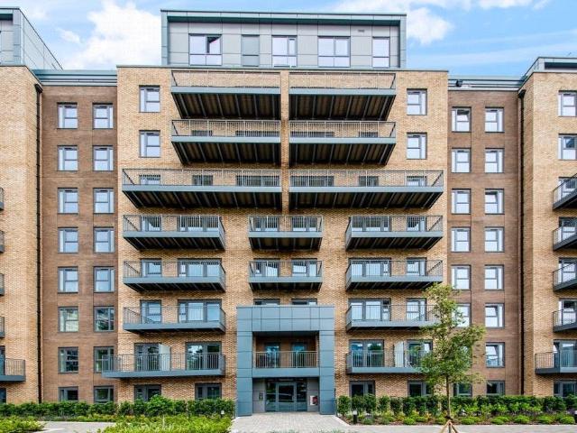Farington House, Beaufort Park NW9, 3 bed flat to rent, £3,200 pcm | PrimeLocation