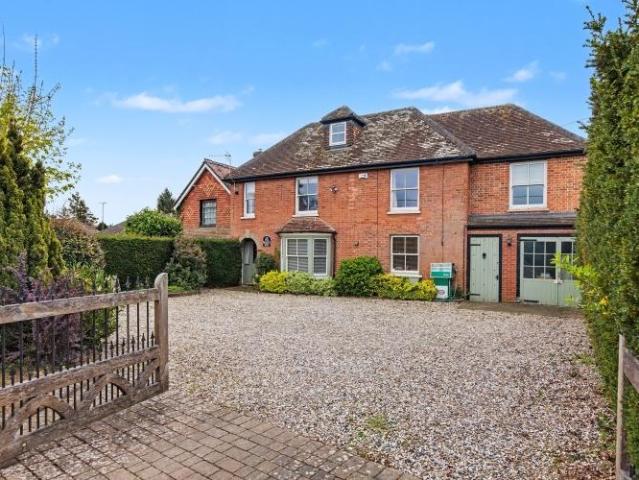 Faringdon Road, Southmoor 6 bed detached house to rent £3,000 pcm £692 pw