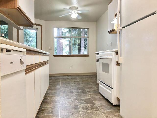 Farisswood Apartments 1 Bedroom Apartment for Rent at 555 Nw Fariss Rd, Gresham, OR 97030 Gresham North Central