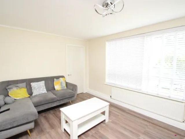 Farleigh Court, Warham Road, CR2, Property for rent