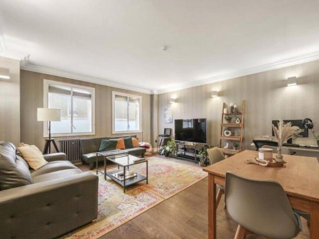 Farley Court, Melbury Road, London