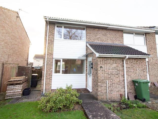 Farley Close, Frome BA11, 2 bed terraced house to rent, £1,100 pcm | PrimeLocation