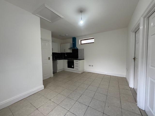 Farley Drive, Ilford IG3, 2 bed flat to rent, £1,900 pcm | PrimeLocation