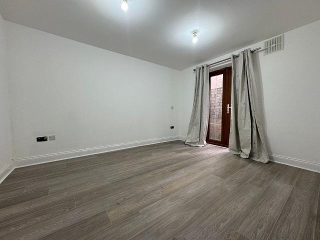 Farley Drive, Ilford IG3, 2 bed flat to rent, £1,900 pcm | PrimeLocation