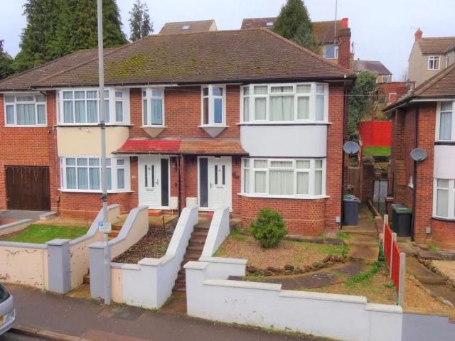 Farley Hill, Luton LU1, 3 bed semi detached house to rent, £1,550 pcm | PrimeLocation