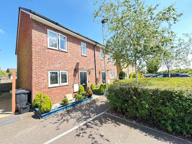 Farley Meadows, Luton, Bedfordshire LU1, 3 bed semi detached house to rent, £1,700 pcm | PrimeLocation