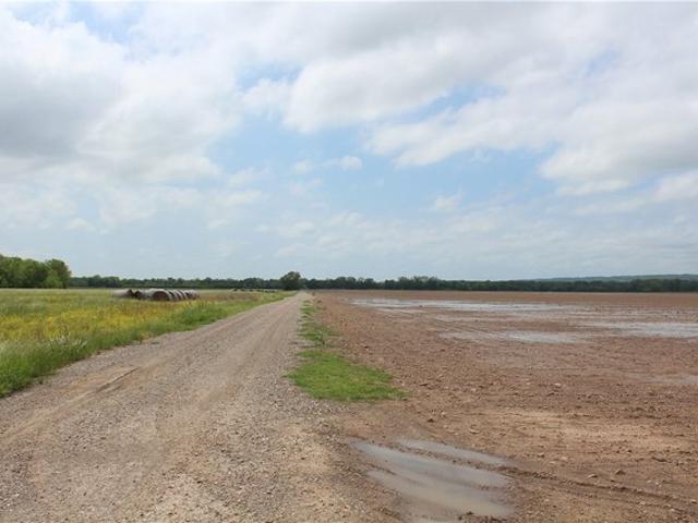 Farm, Alma, AR 72921