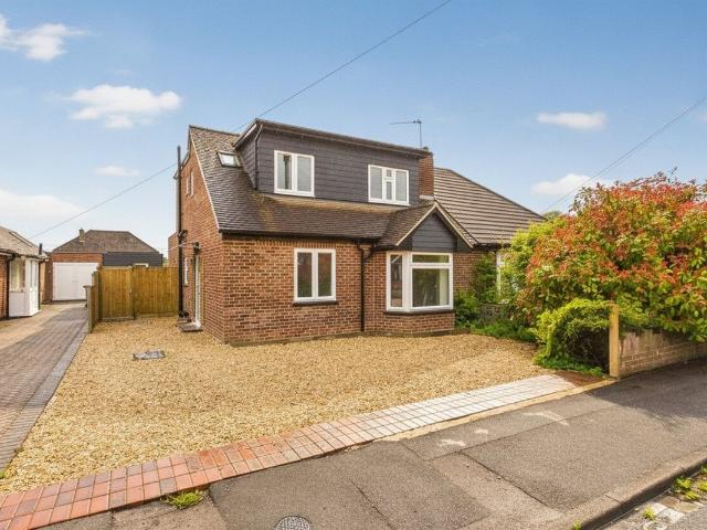 Farm Close, Maidenhead, Berkshire SL6, 3 bed semi detached house to rent, £2,750 pcm | PrimeLocation