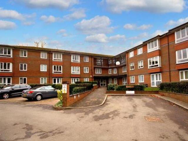 Farm Close, Staines upon thames, 1 Bedroom Retirement