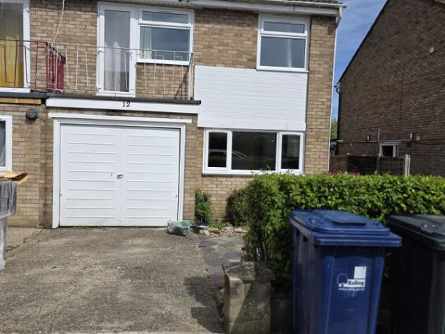 Farm Close, Southall UB1, 3 bed semi detached house to rent, £2,400 pcm | PrimeLocation