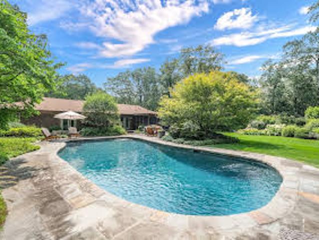 Farm House with Garden and Pool