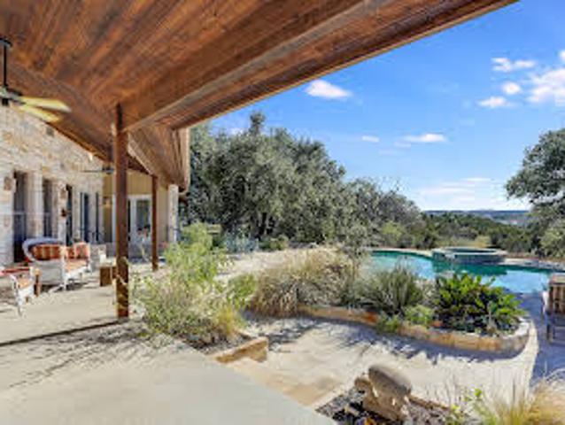 Farm House with Garden and Pool