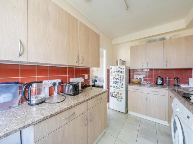 Farm Lane, Fulham Broadway, London, SW6 1 bed flat to rent £3,684 pcm £850 pw